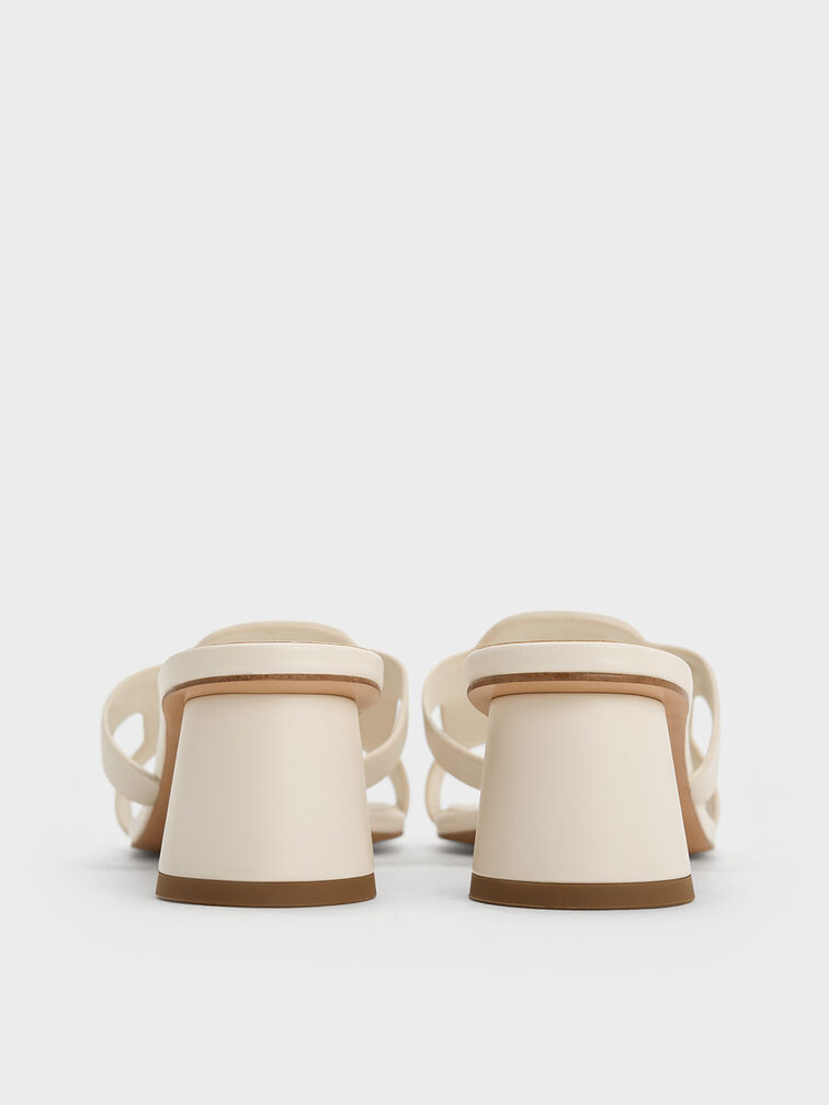 Easly イーズリー クロックエフェクトカットアウトヒールサンダル - チョーク | CHARLES & KEITH (チャールズアンド ...