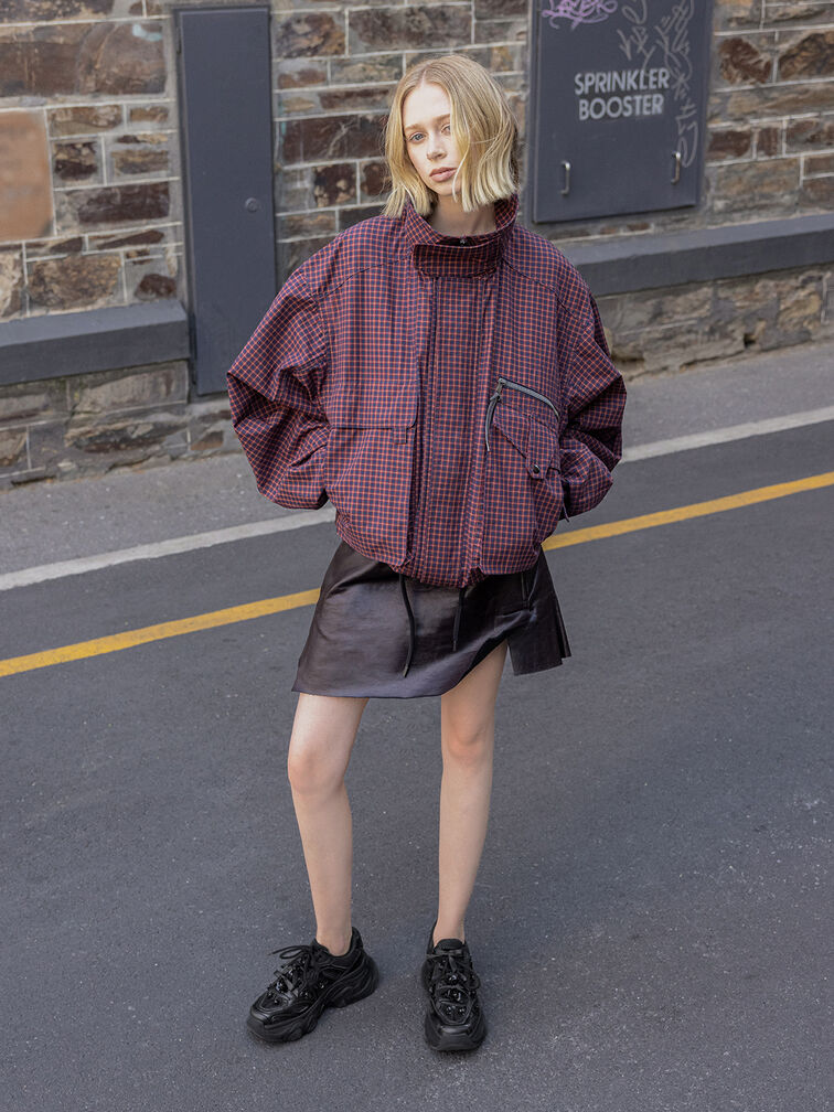 Gaskell ギャスケル フラワーエンベリシュッドチャンキースニーカー - ブラック | CHARLES & KEITH (チャールズアンド ...